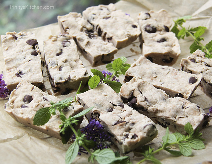 Melt in the mouth, chocolate chip, vanilla biscuits - gluten-free vegan ...