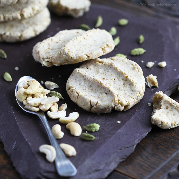 Cardamom & Cashew Shortbread Cookies - gluten-free, vegan - Kind Earth