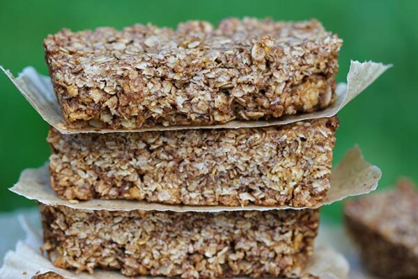 Creamed coconut flapjacks - granola bars - Kind Earth